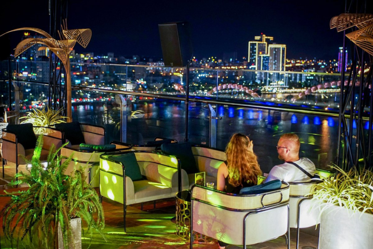 15+ Best Rooftop Đà Nẵng View Đỉnh Nóc Kịch Trần